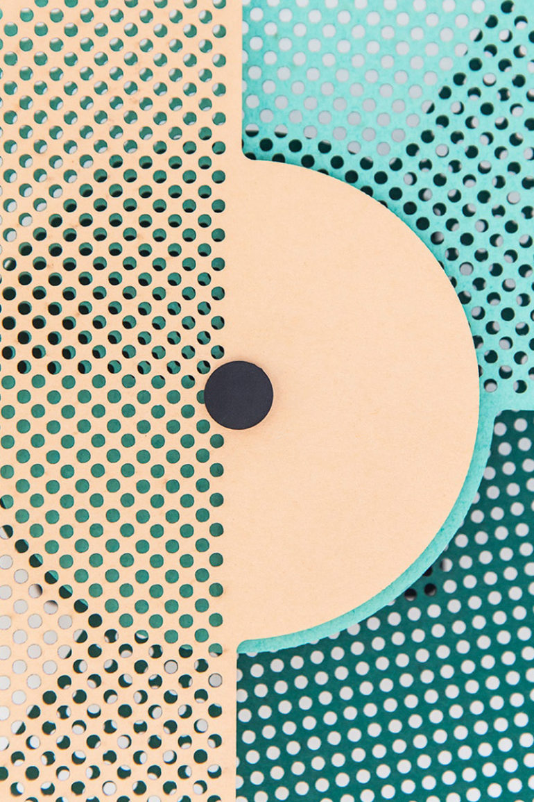 Graphic Time, la collection d'horloges abstraites du studio Raw Color ...