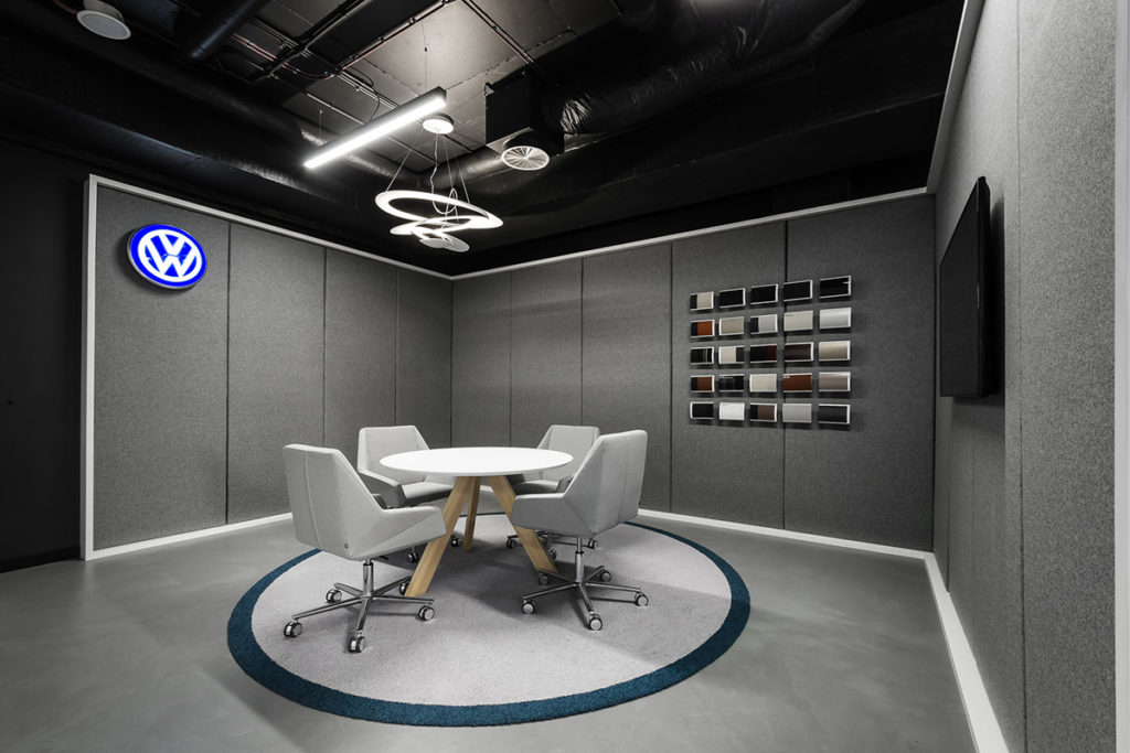 Le studio Mode:lina signe la Volkswagen Home à Varsovie - Blog Esprit ...