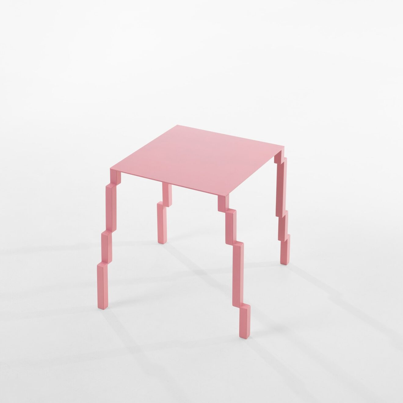 BUG Table : quand le bug numérique devient une œuvre - Blog Esprit Design
