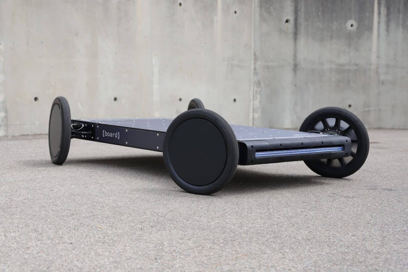 [board] : une base modulaire et sobre qui réinvente la mobilité ...