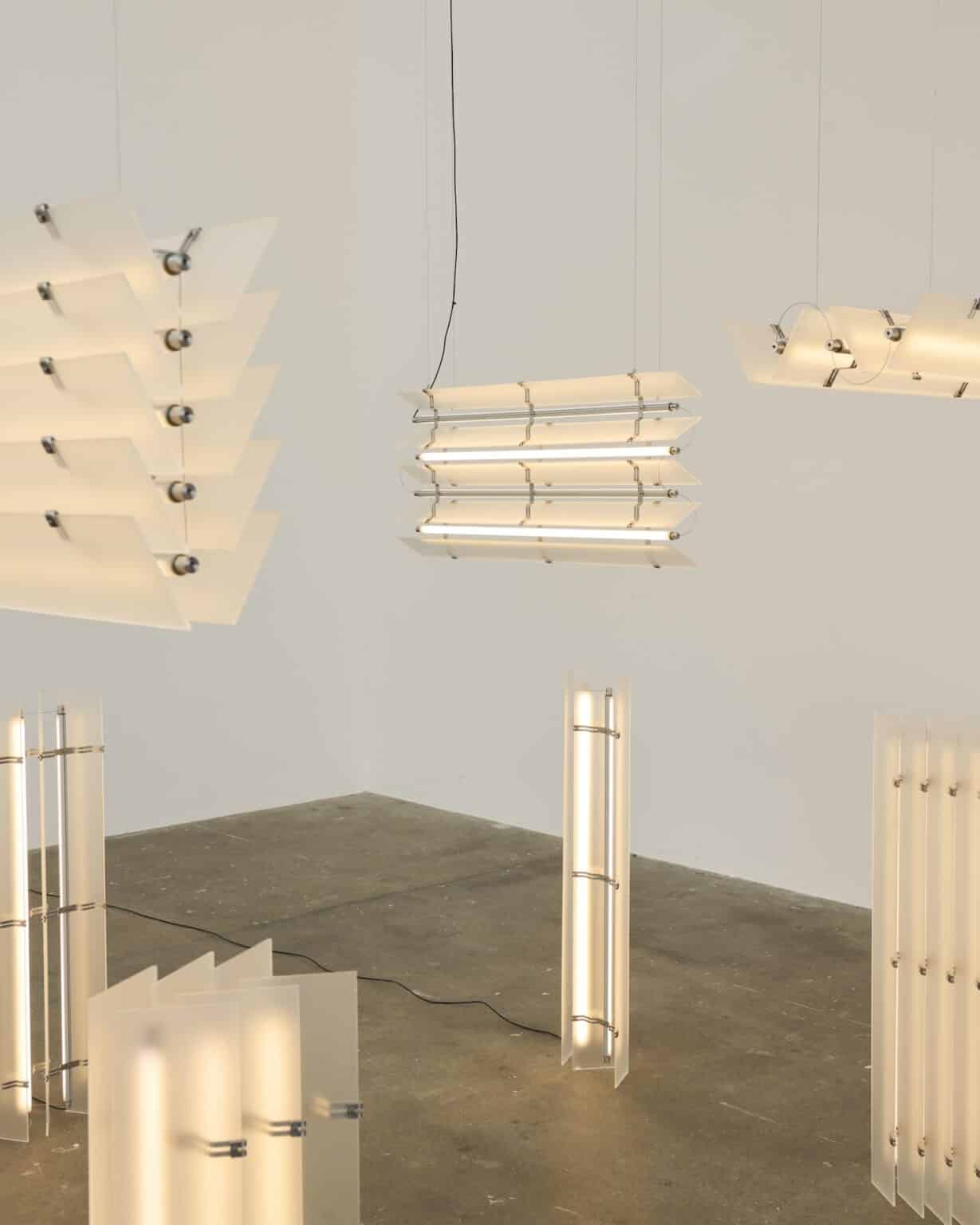 Design danois : Kasper Kyster présente Strata, des luminaires ...
